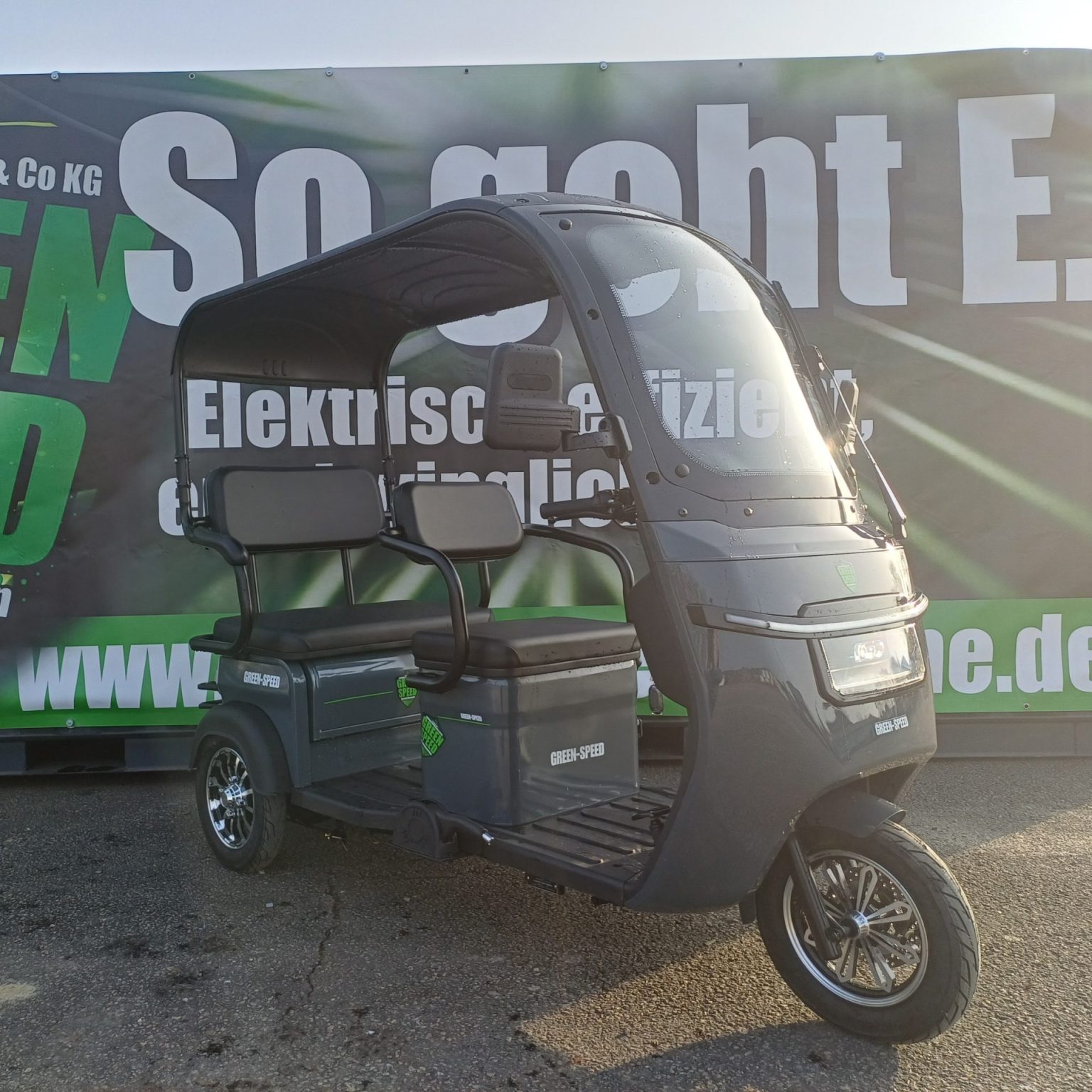 3-Rad E-Rikscha mit viel Platz TUK TUK Autorikscha Rikschas Elektro ...