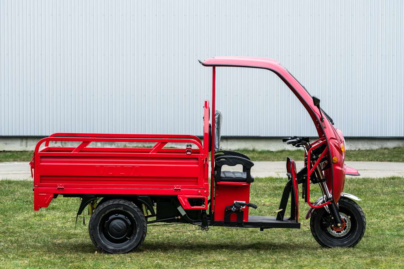 3-Rad Elektro Pritsche Kipper mit Kabine BIG VT5 VOLTA – Greenspeed