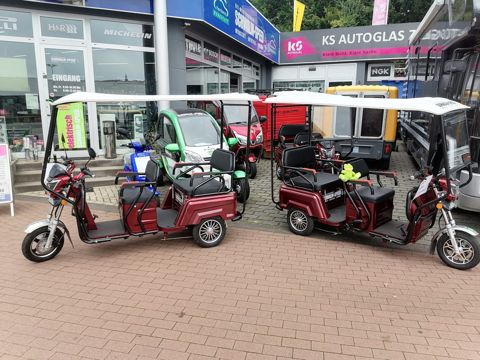 3-Rad E-Rikscha mit viel Platz TUK TUK Autorikscha Rikschas Elektro ...