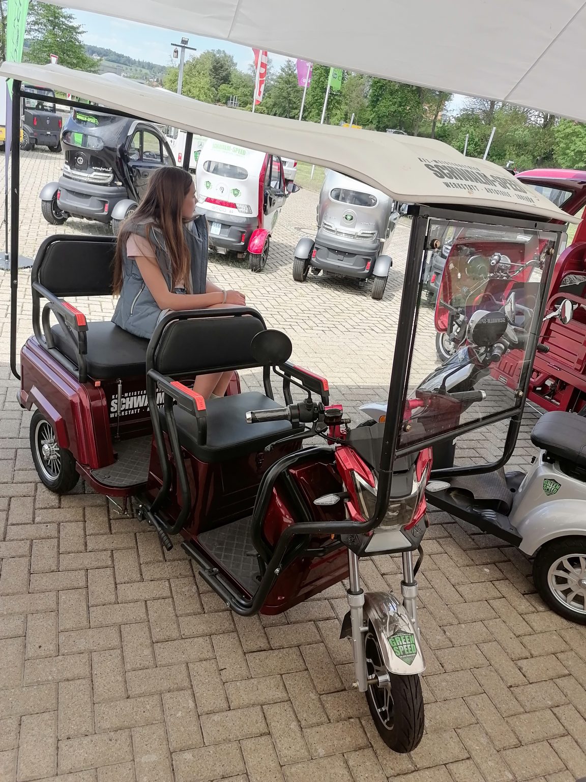3-Rad E-Rikscha mit viel Platz TUK TUK Autorikscha Rikschas Elektro ...