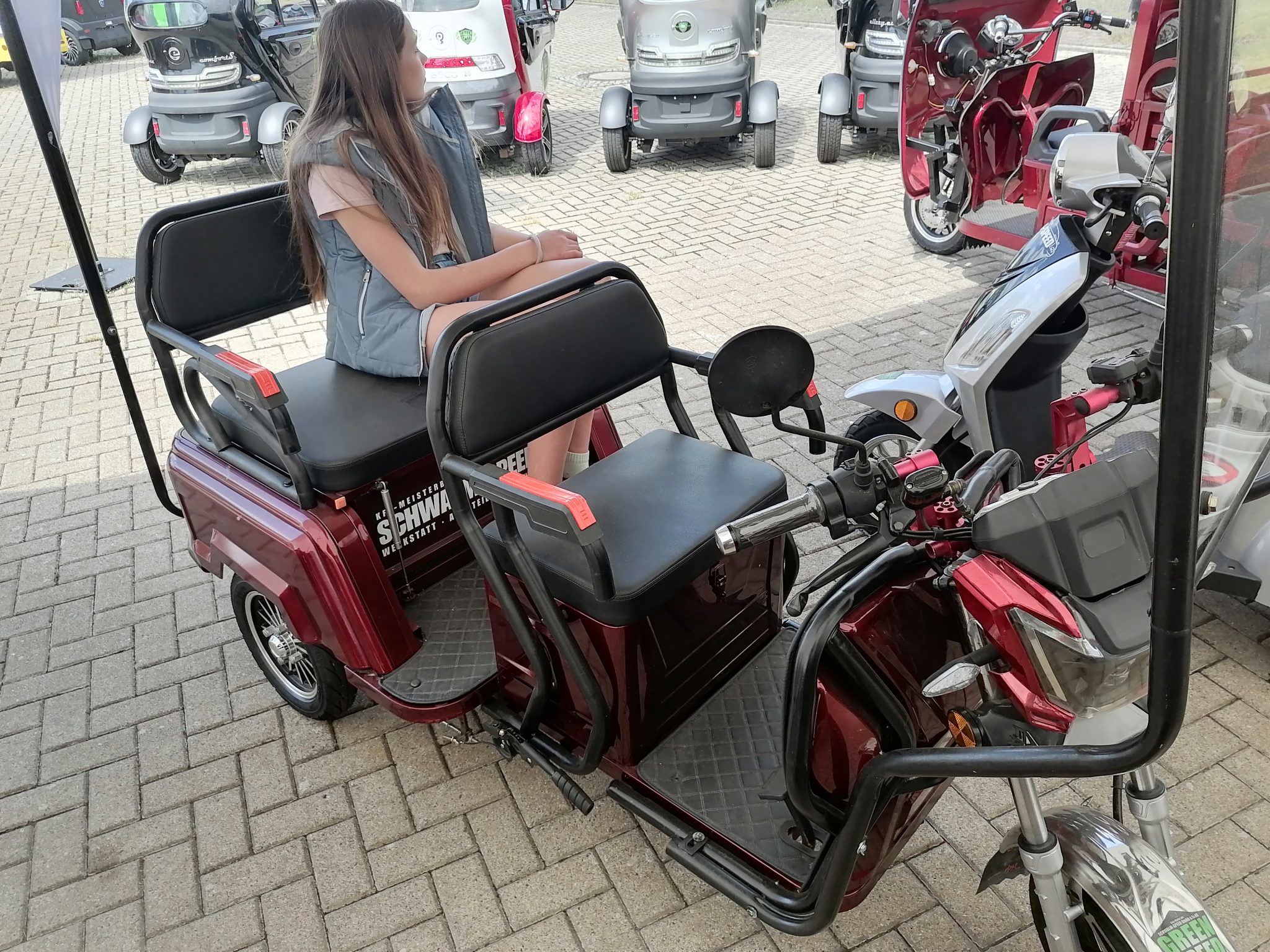 3-Rad E-Rikscha mit viel Platz TUK TUK Autorikscha Rikschas Elektro ...