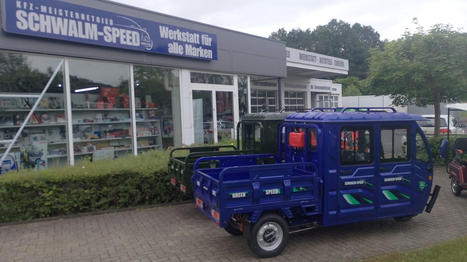 3-Rad Cargo Premium „PLUS“ DOKA mit DOPPELKABINE und Pritsche/Kipper ...